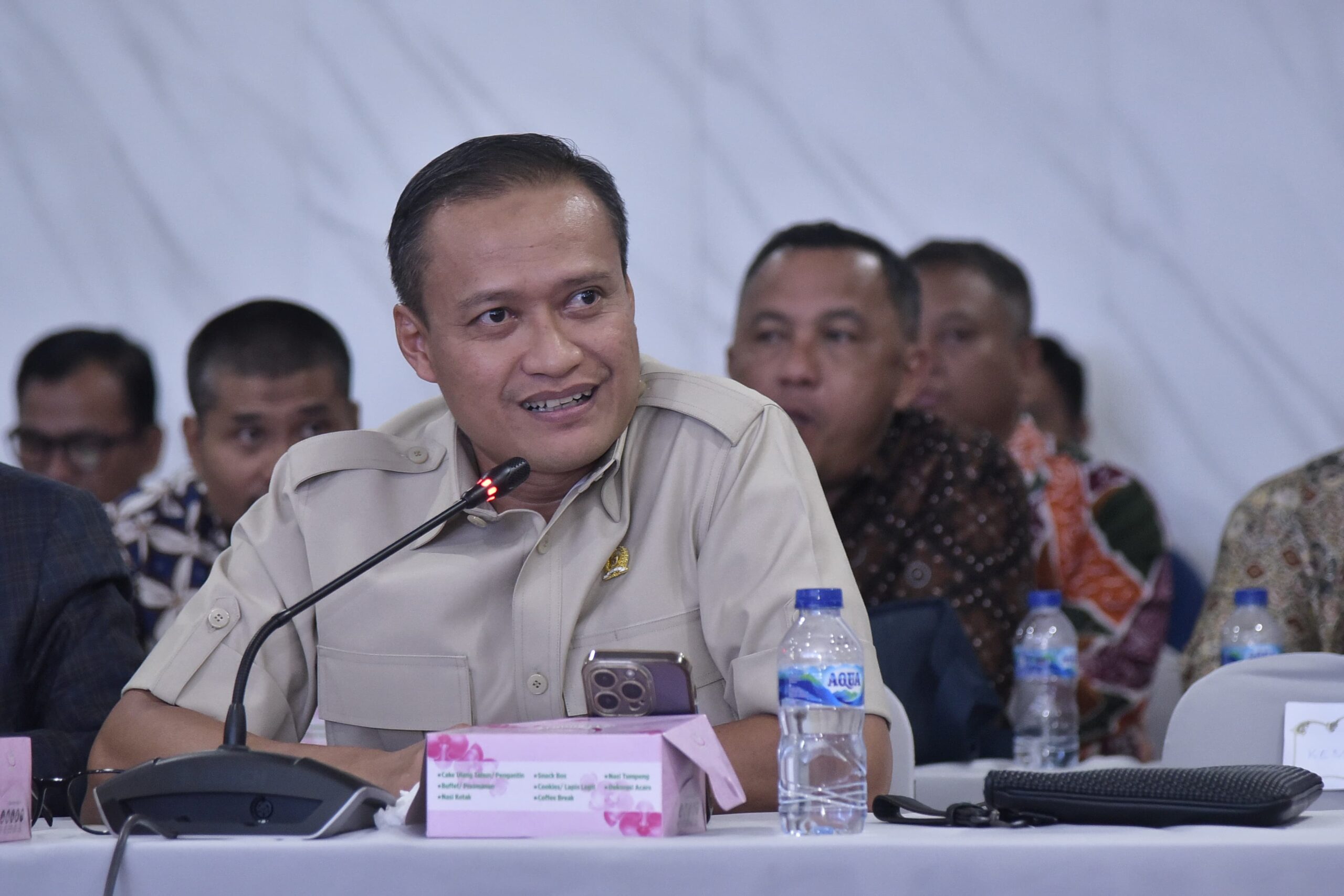 Melejit Di Senayan, Ini Profil Azis Subekti: Dari Wiraswasta, Aktivis ...